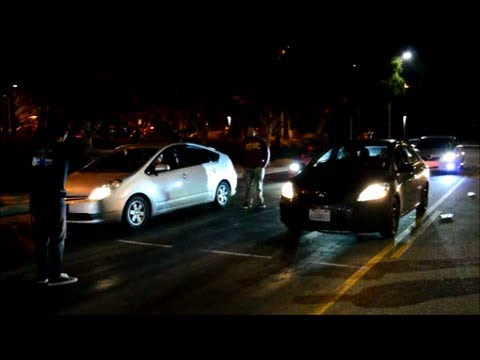 Toyota Prius vs Toyota Yaris - YouTube