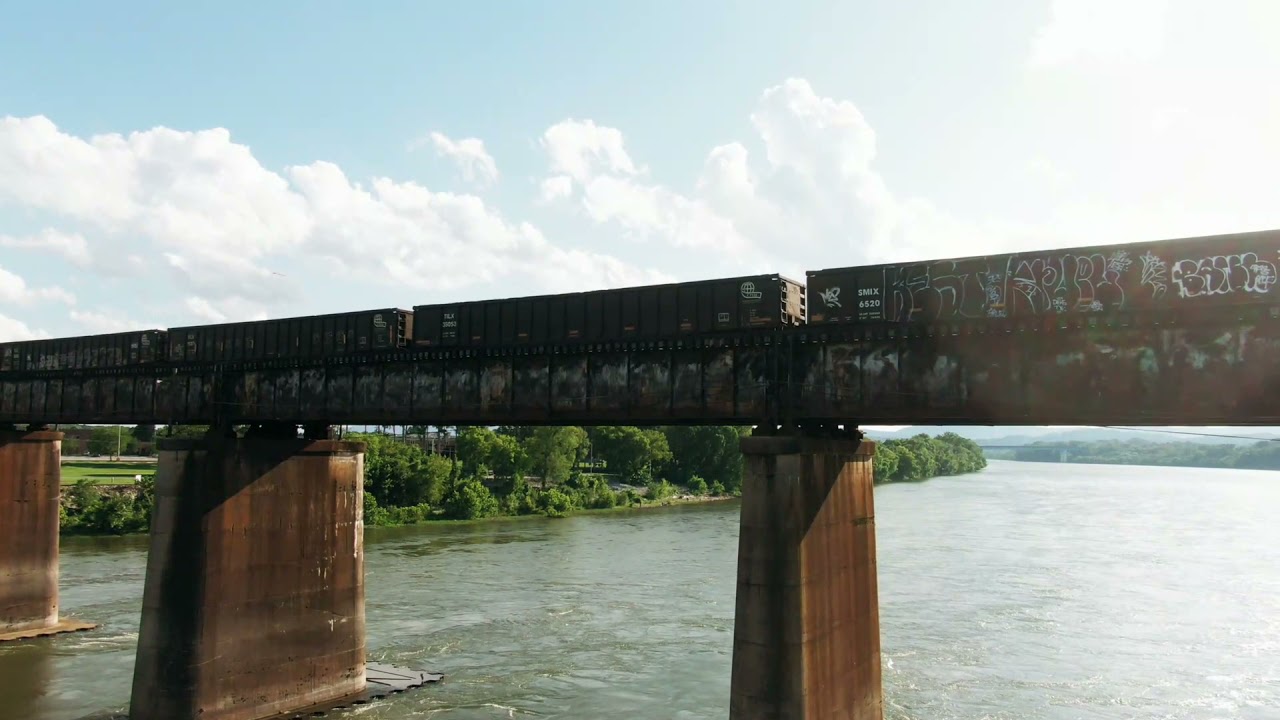 Trem passando ,trens,trem grande,trem de carga,passando,trem da rumo ...