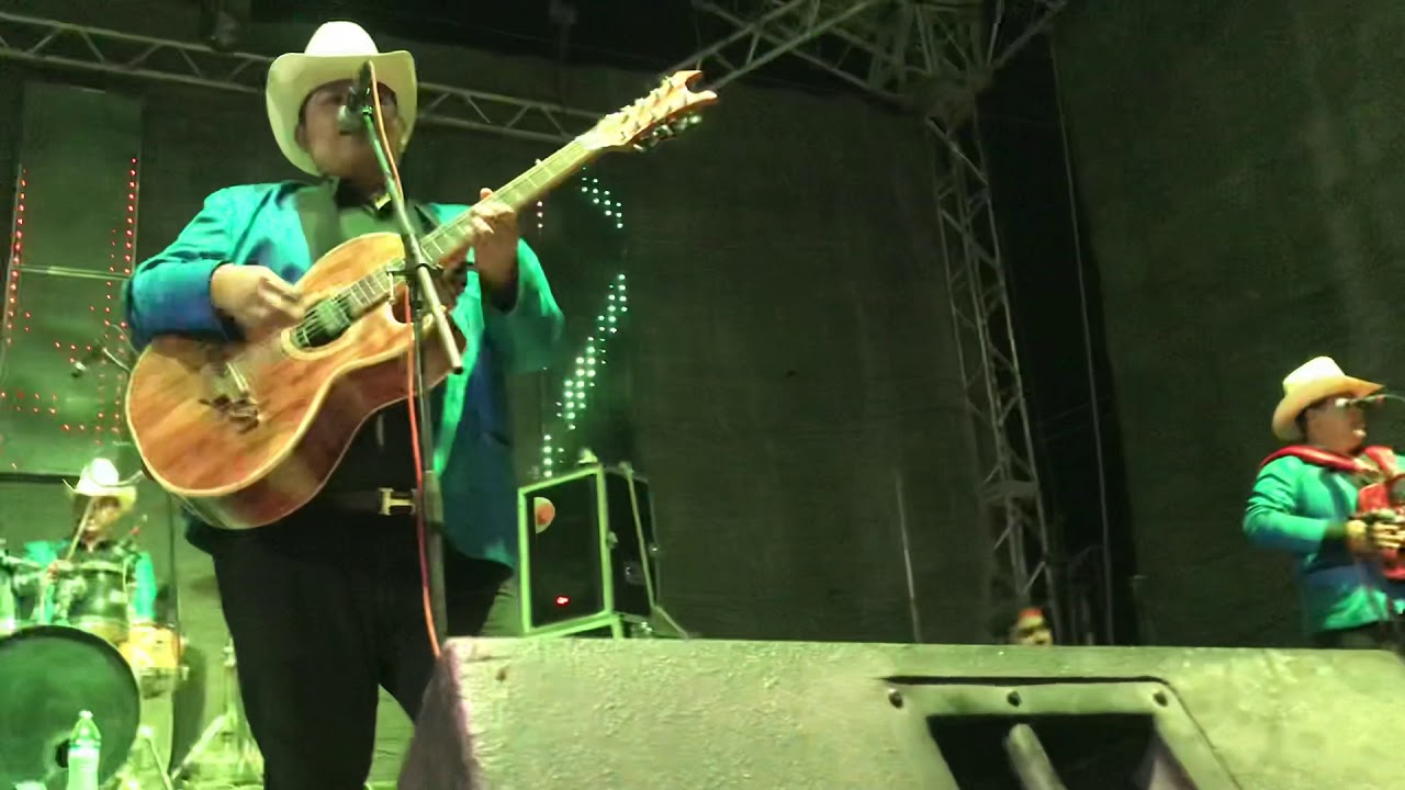 2019 Aniversario de Huitrón Durango - YouTube