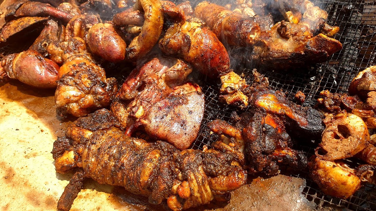 You won't believe Ugandans Eat Animal Organs as Street food - YouTube