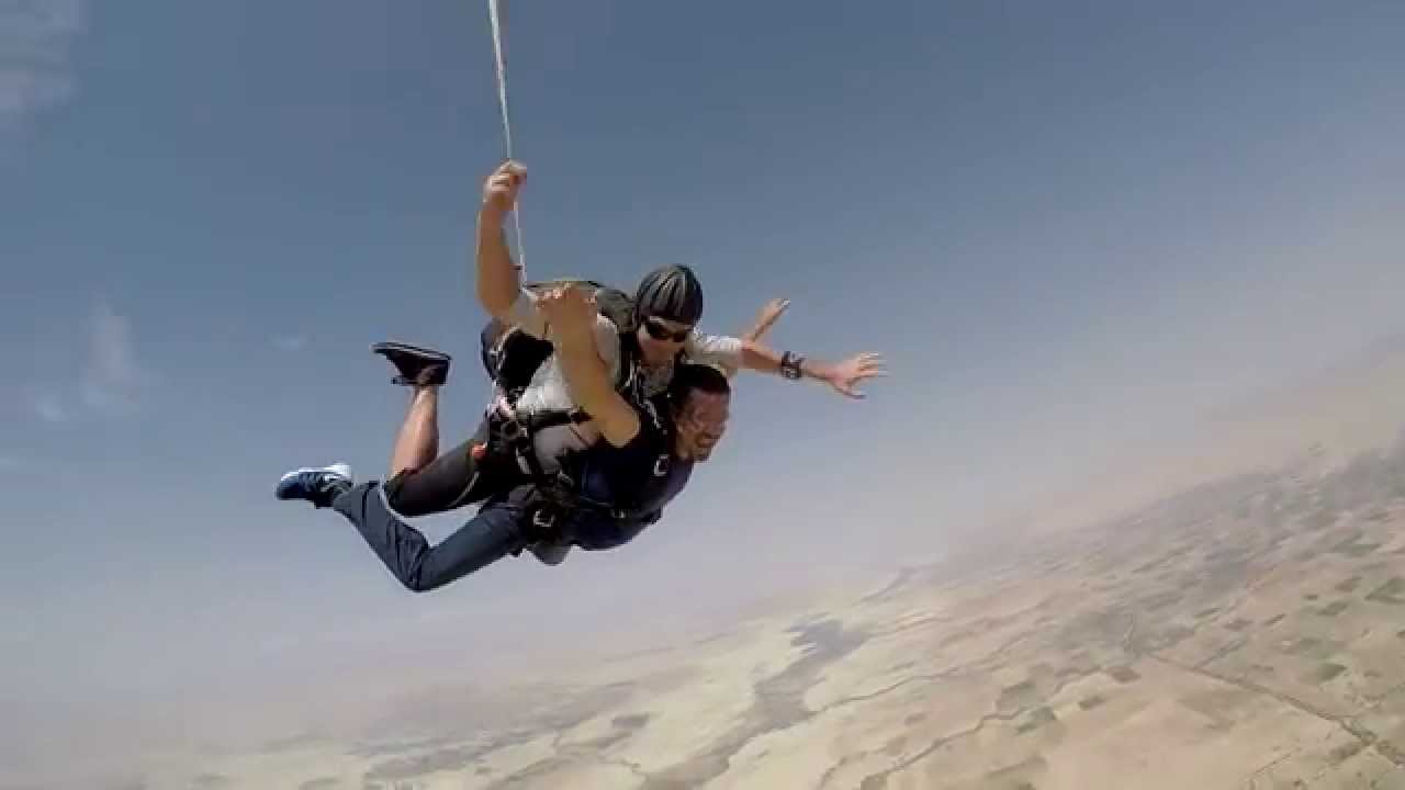 Tariq Khushman - SkyDive Jordan Dead Sea 30-Sep-2015 - YouTube