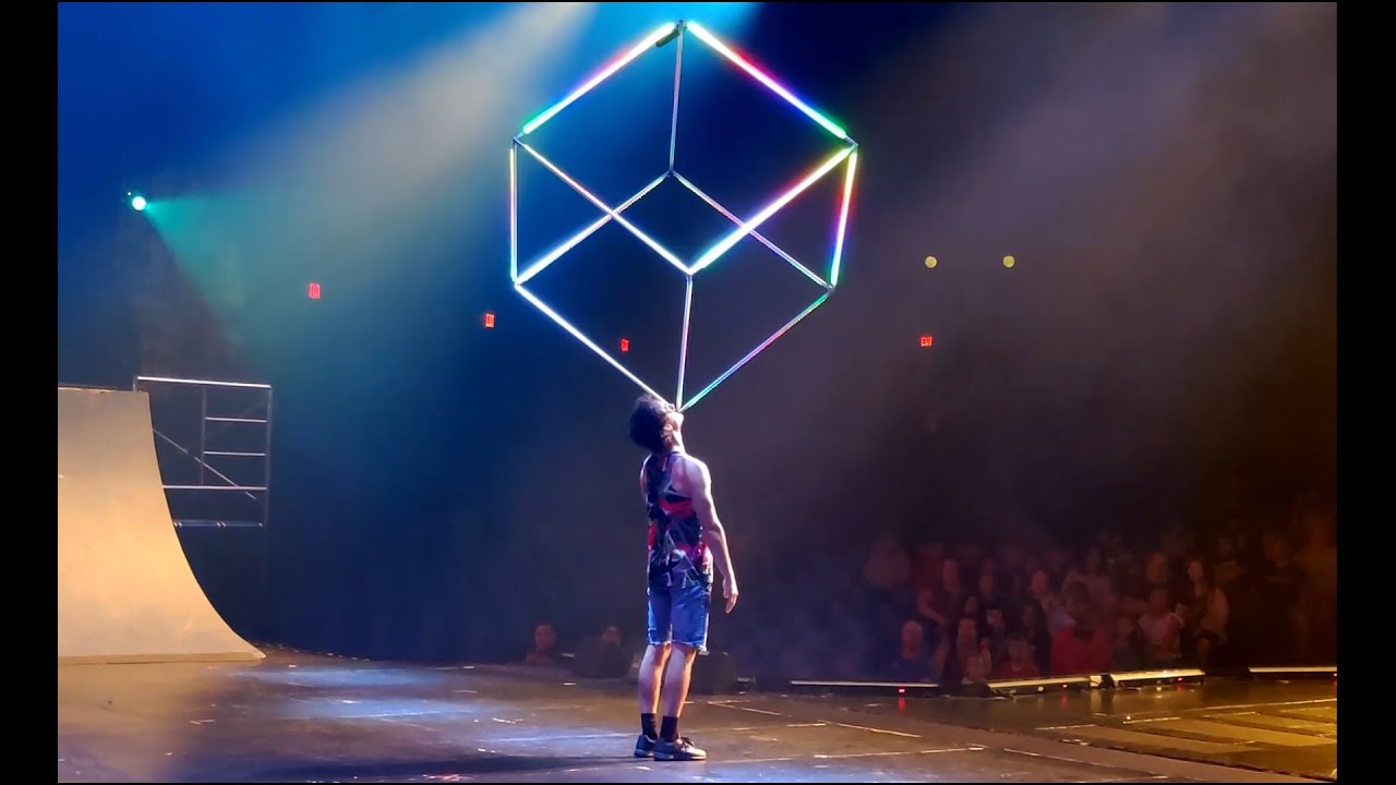 Cube Spinning & Juggling Act Performed At Six Flags - Joshua D Waters - YouTube