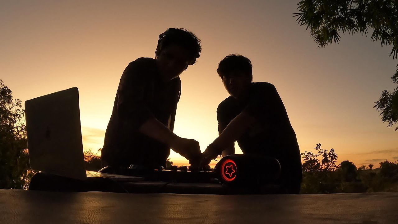 Aryak B2B Conner | Travel Mix 3 (Cashibo-cocha) - YouTube