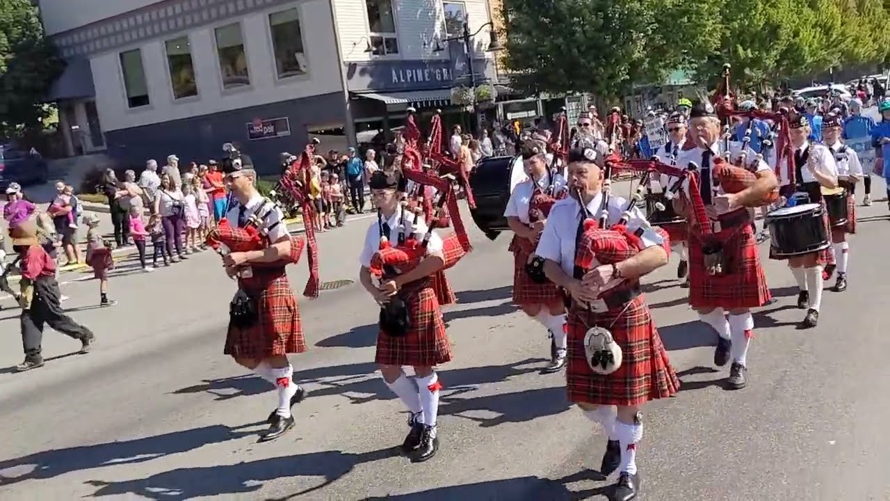 Golden City Days Parade - YouTube