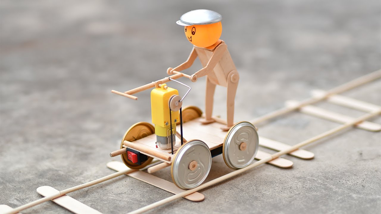 Amazing DIY Train Trolley : Made with Popsicle Sticks and DC Motor ...