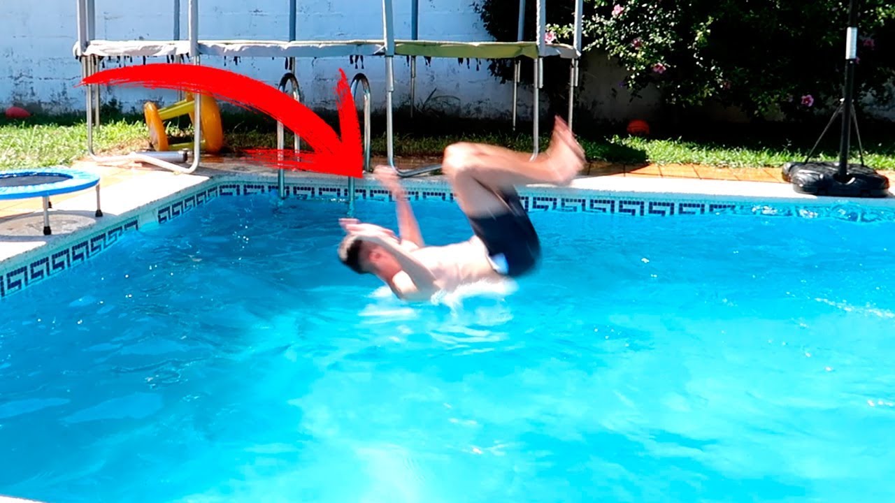 RETO DE SALTOS EN LA PISCINA CON JURADO | CROCO - YouTube