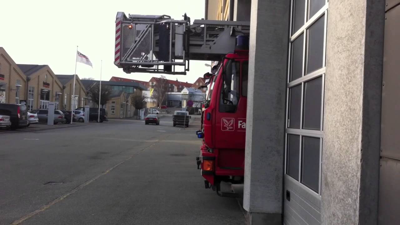 Falck/Aarhus Fire Brigade - AFA Response - YouTube