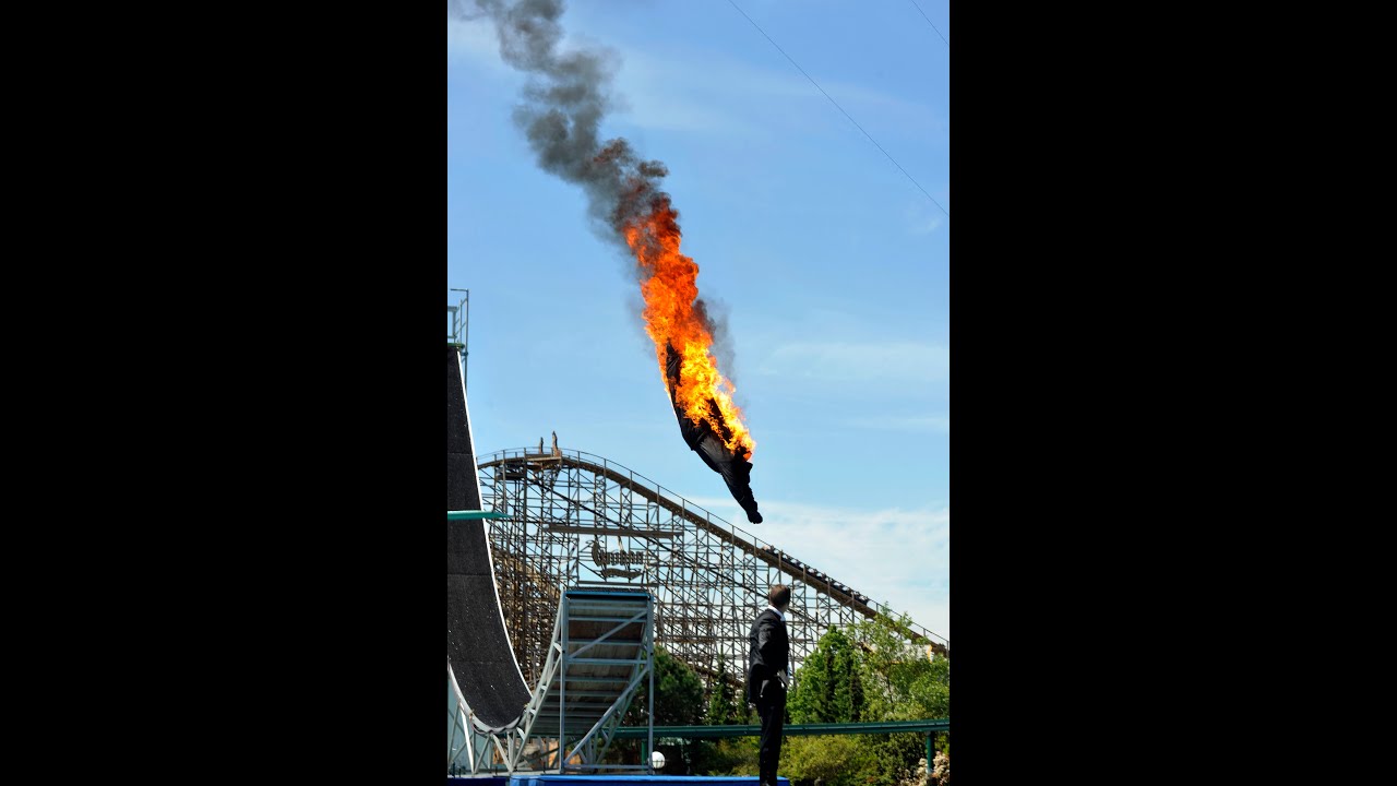 free fall from a height of 25 meters with 90 km/h into a 2.6 m deep ...