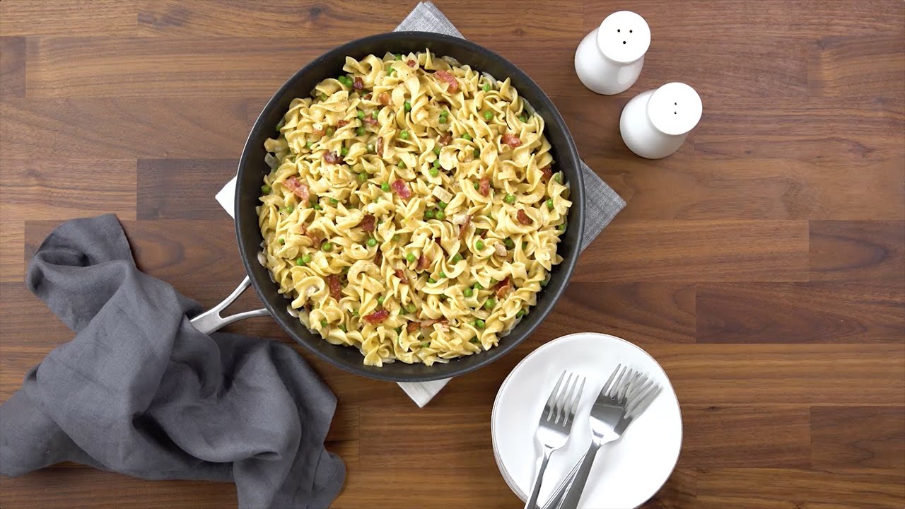 One-Pot Creamy Noodles with Bacon and Peas - YouTube