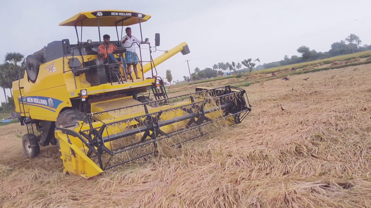 New Holland TC5.30 Harvester - YouTube