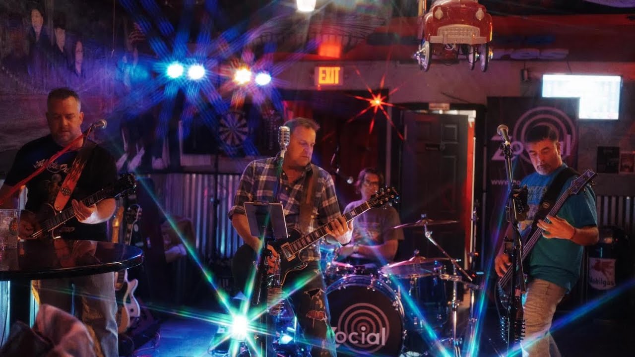 Times like these (Foo Fighters) - YouTube