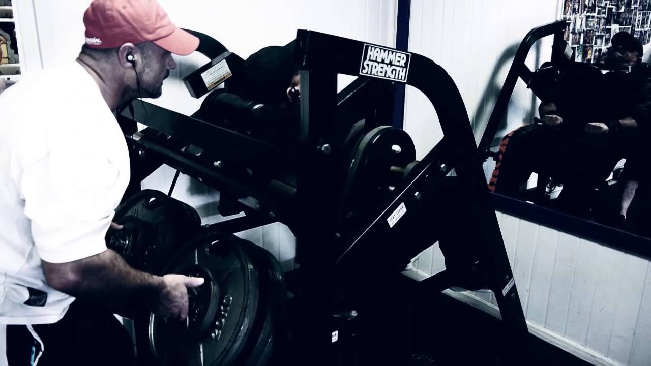 Brachial Back Blast at Maxxmuscle Gym - YouTube