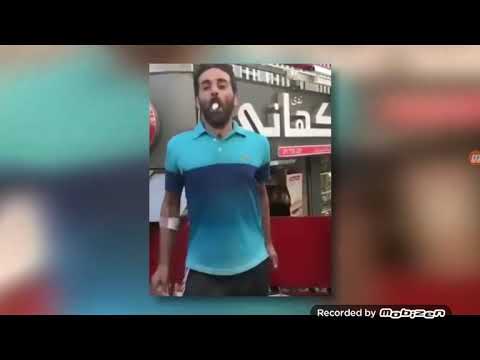 Bir dakikada karpuz yiyen adam