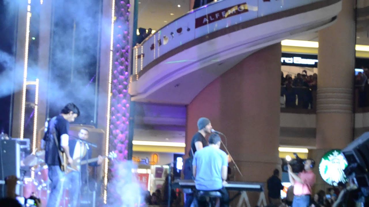 Cairokee's Concert @CityStars 27-2-2014 - YouTube