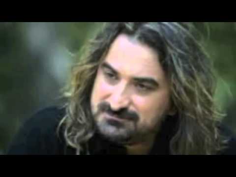 Volkan Konak - Elbisemde 14 Cep