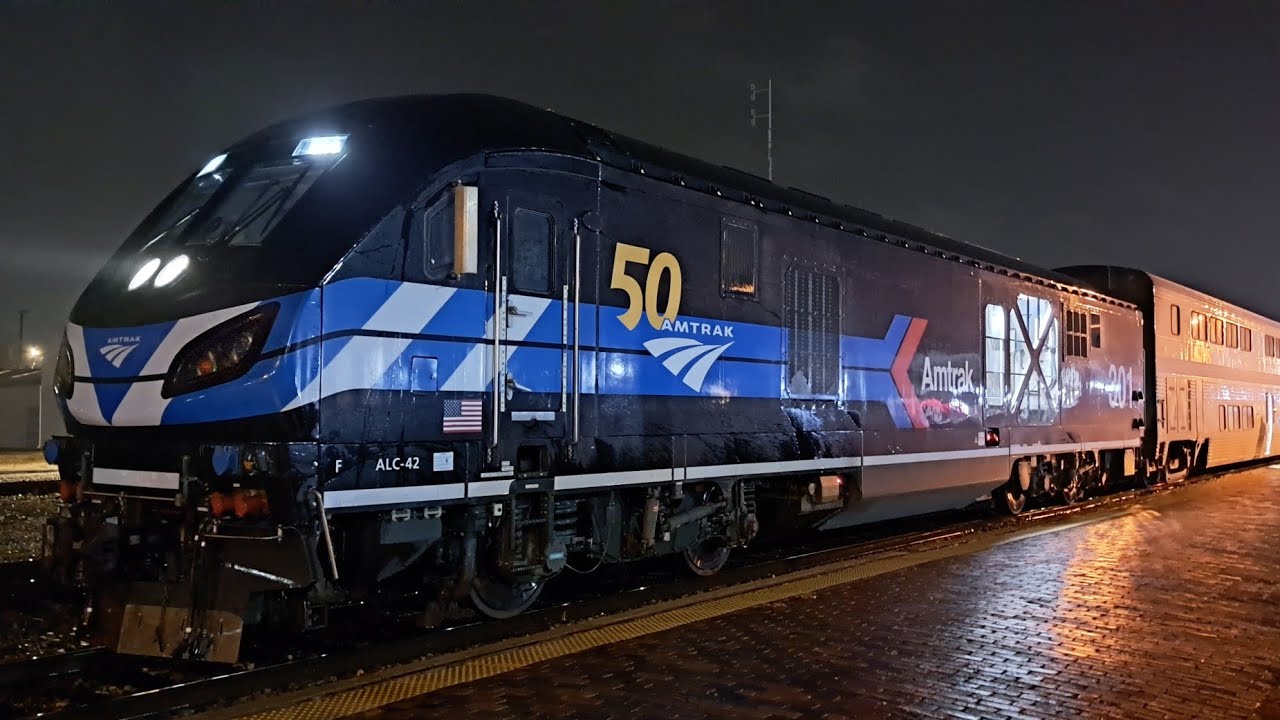 3/11/23 - AMTK 301 Leads Amtrak 59 In Centralia, Illinois - YouTube