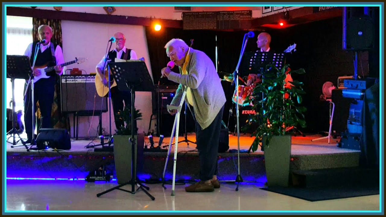 NAPIER RSA 27/12/15 I ONLY SEE YOU - Bill Paul - YouTube