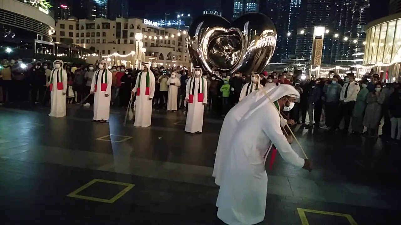 Arabic Triditional Dance - YouTube
