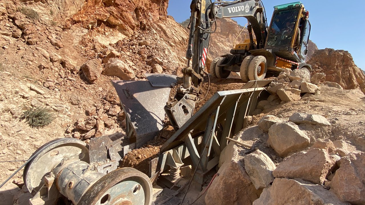 Incredible Work By Quarry Rock Jaw Crusher Machine: Big Rock Crusher # ...