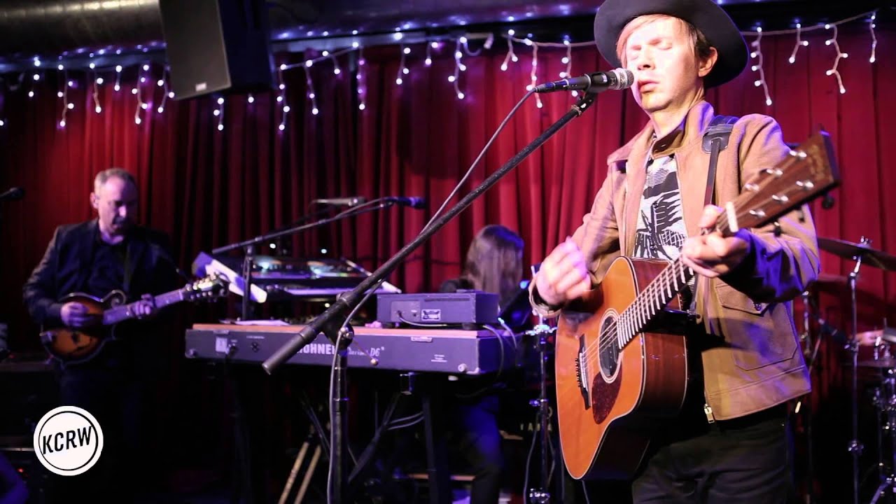Beck performing "Blue Moon" Live on KCRW - YouTube
