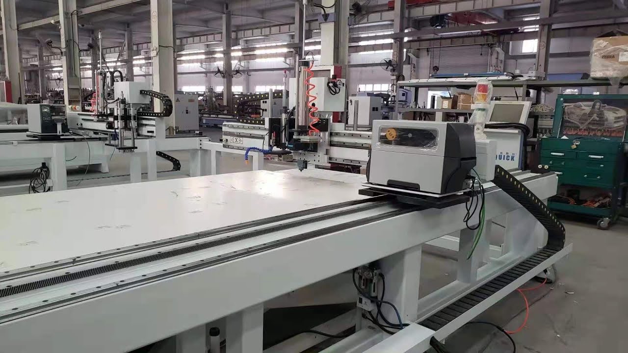 CNC machining center UE491 auto Loading unloading platform with auto ...