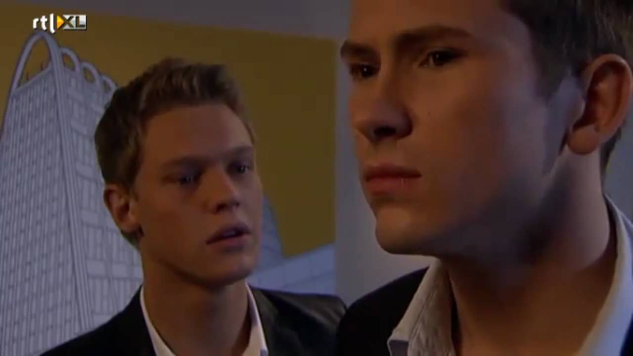 edwin/lucas 19th kiss - YouTube