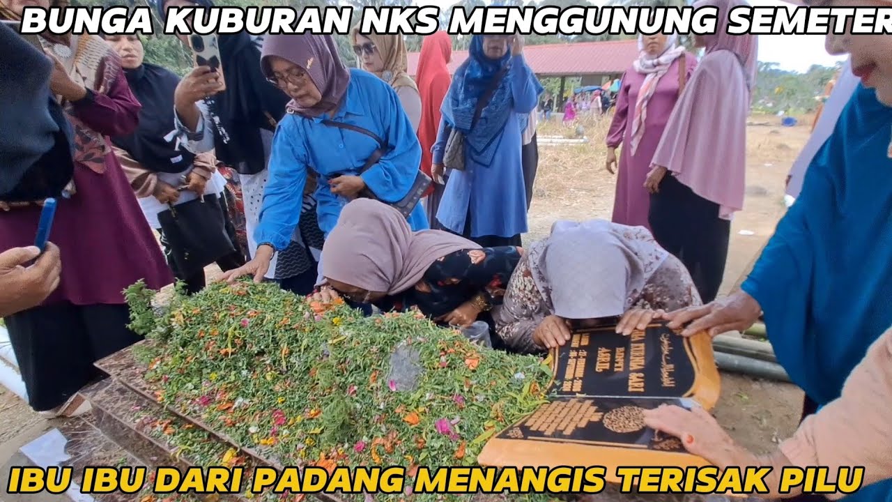 BUNGA DIKUBURAN NIA KURNIA SARI MENGGUNUNG‼️IBU DARI PADANG MENANGIS ...