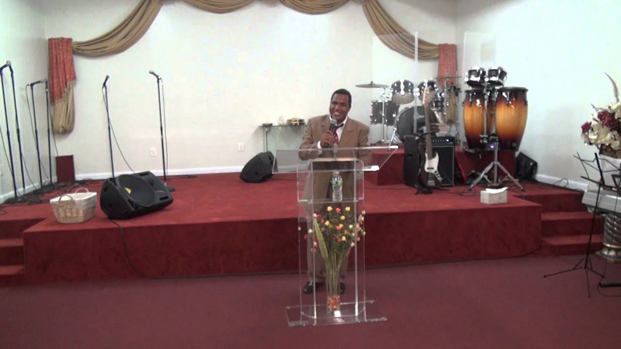Ropiendo con nuestro rasgo genetico: Pastor Jose Reyes - YouTube
