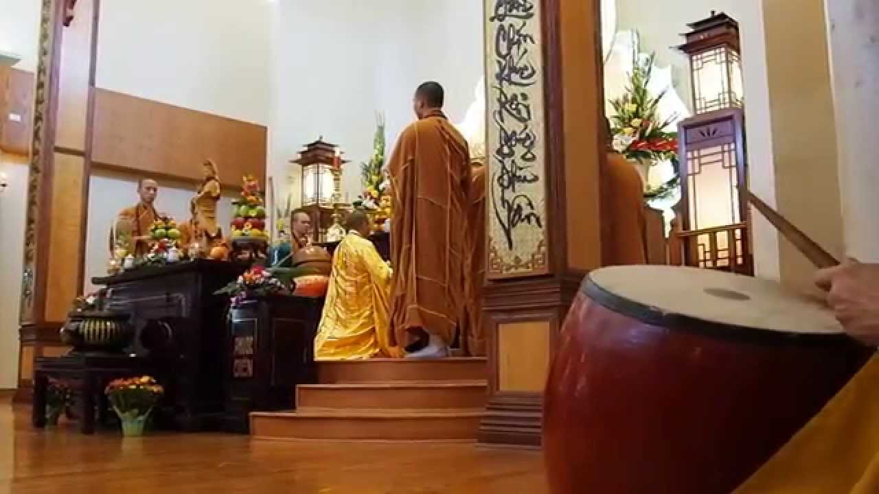 Chua Phap Van, Missisauga 2015 - YouTube