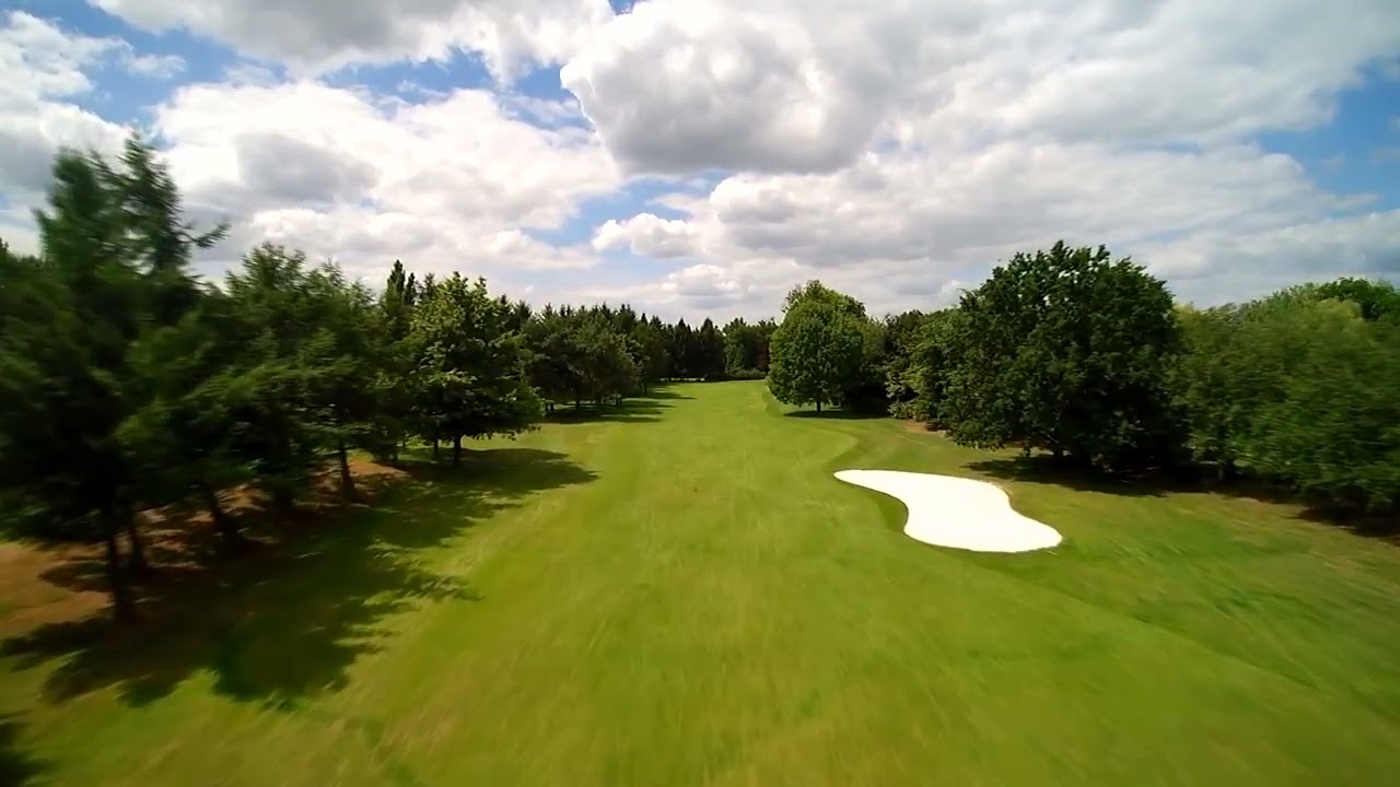 Hole 18 - Golfbaan - Kempense Golf Club - YouTube
