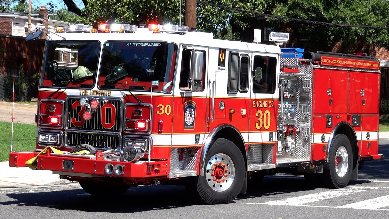 DCFD Engine 30 Responding - YouTube