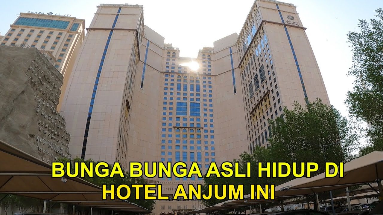 LOBBY HOTEL ANJUM INDAH DENGAN BUNGA BUNGA SEGAR | hotel langganan ...