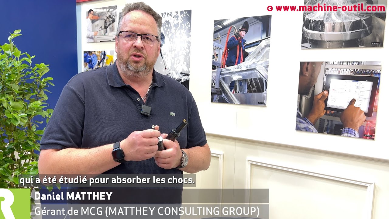 Outil de brochage sur centre d'usinage dans un acier spécifique qui ...