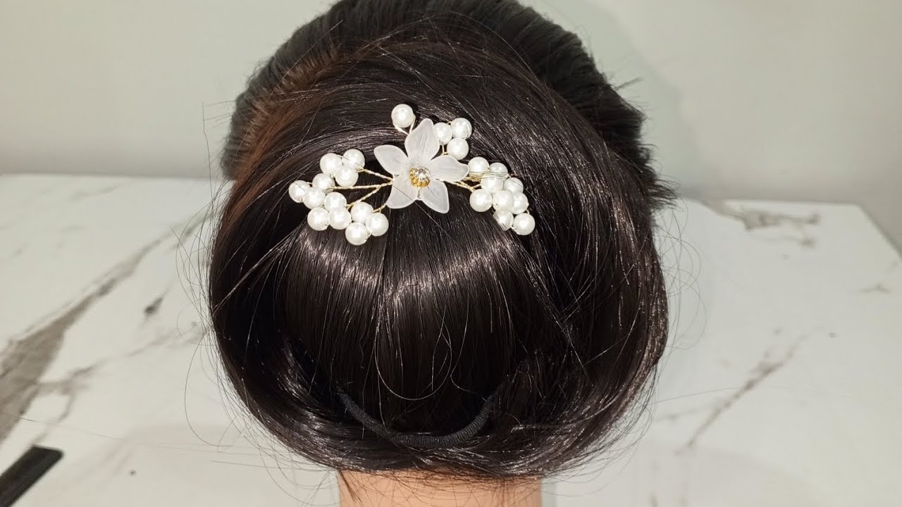 Easy, quick hair bun style for ladies tutorial - YouTube