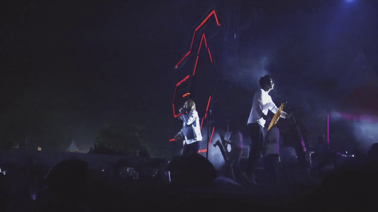 Padang on stage 2018 - YouTube