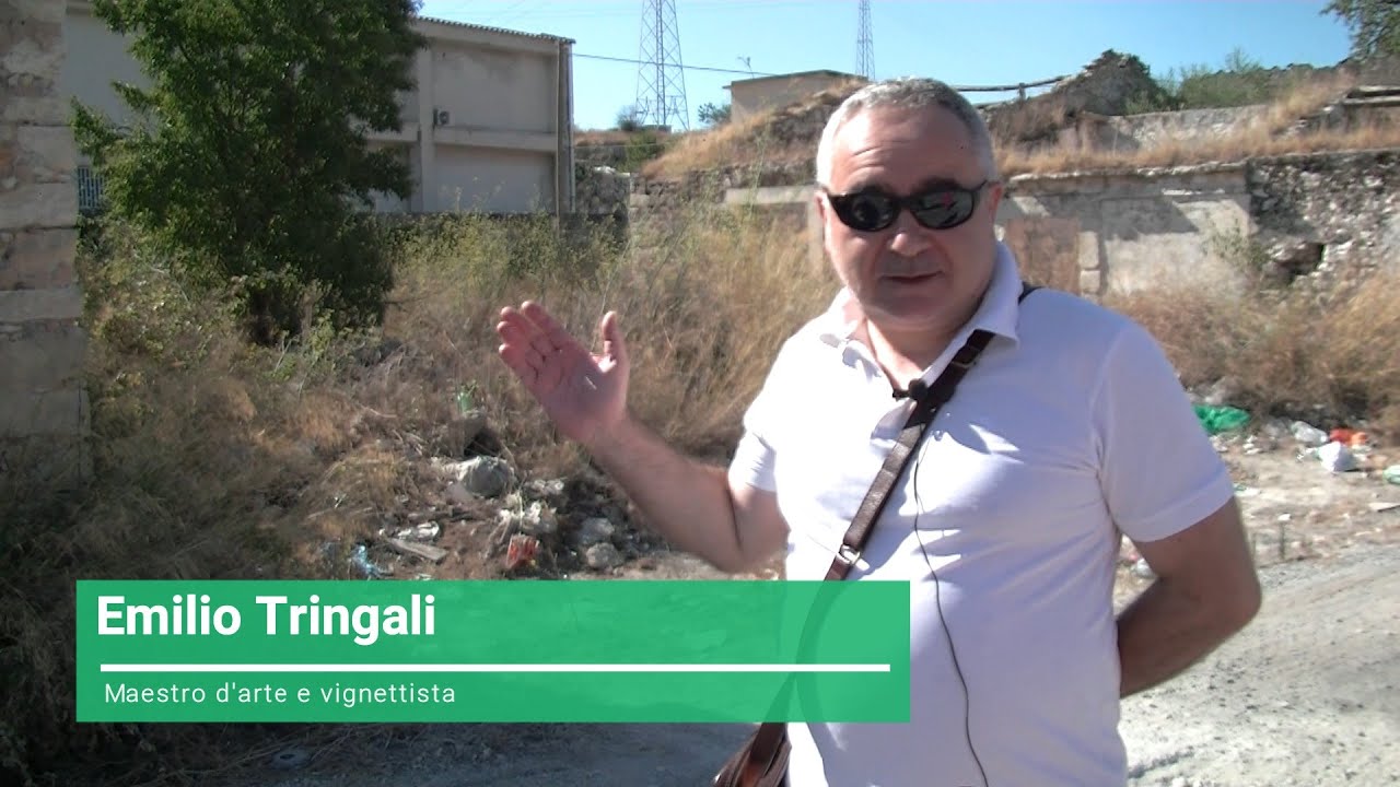 Emilio Tringali (1966, Vittoria) è un attivista della società civile (1 ...