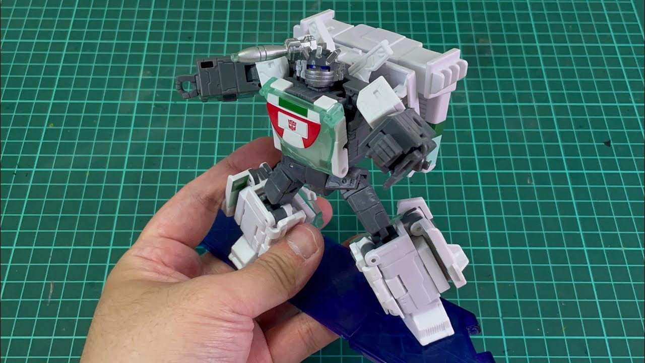 Transformers Legacy United Voyager Class Origin Wheeljack (Robot mode ...
