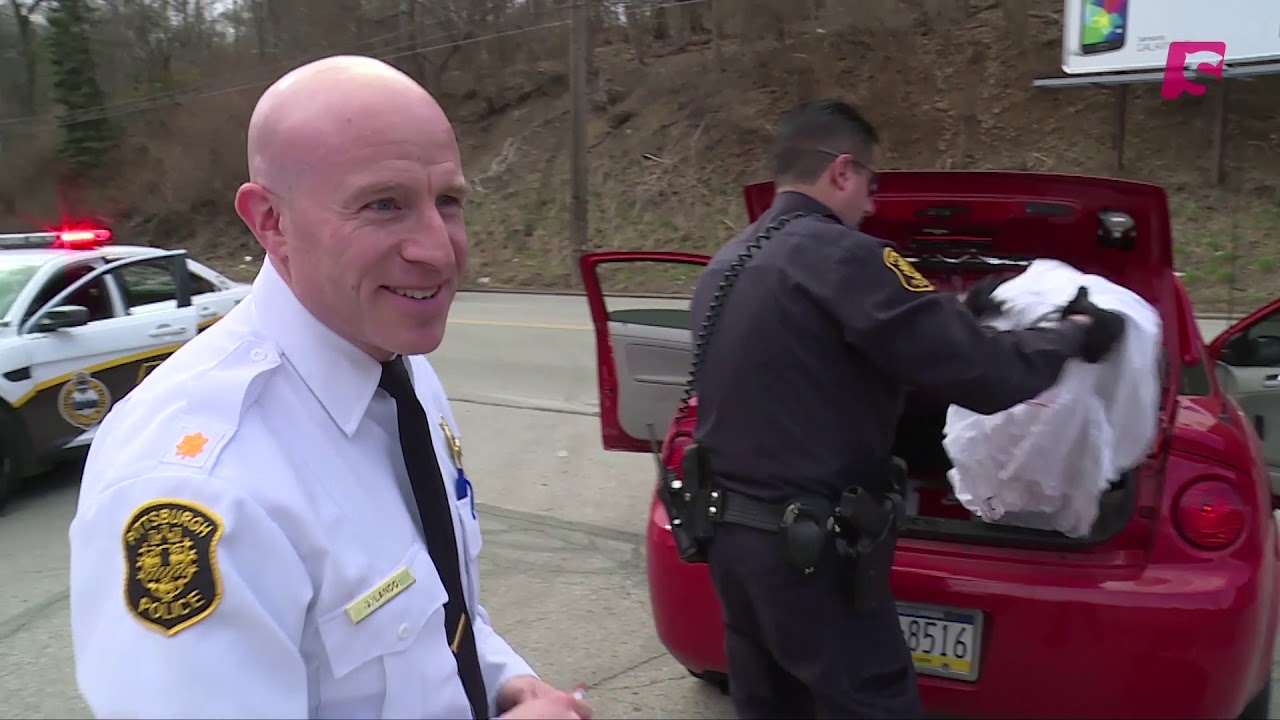 Police Car Chase At Gun Point - YouTube