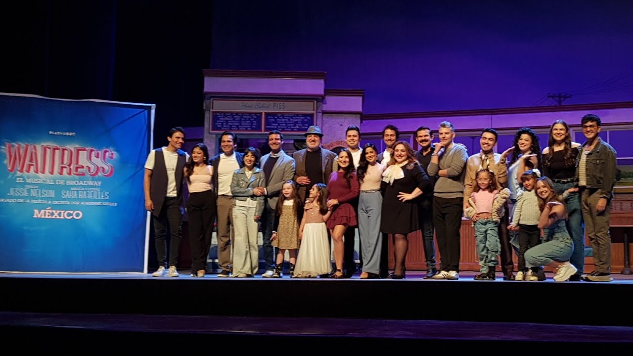 WAITRESS (Conferencia y musicales) - YouTube