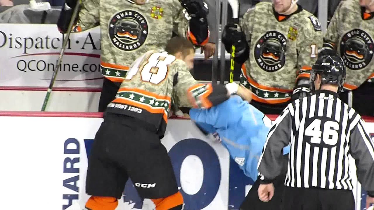 Anthony Collins V. Garet Hunt - YouTube