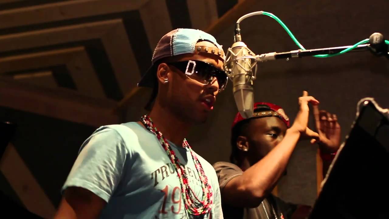 Tayto & BlackChild - BB SAGGIN - YouTube