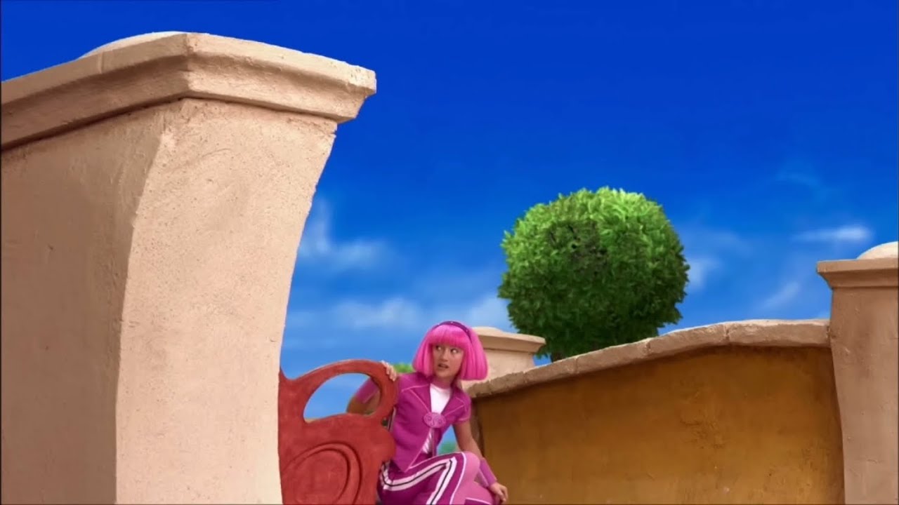 LazyTown Stephanie Hides From Robo Dog Change Speed 0.90 - YouTube