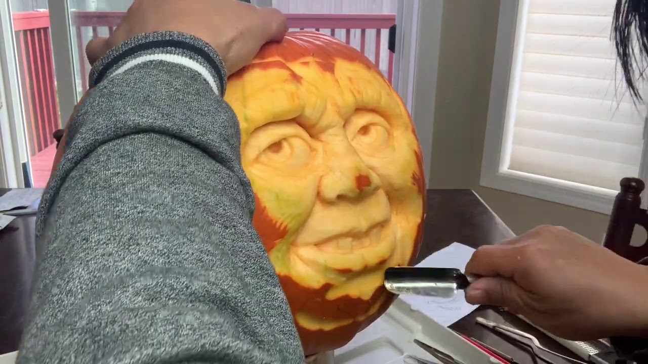 3D Pumpkin Carving - YouTube