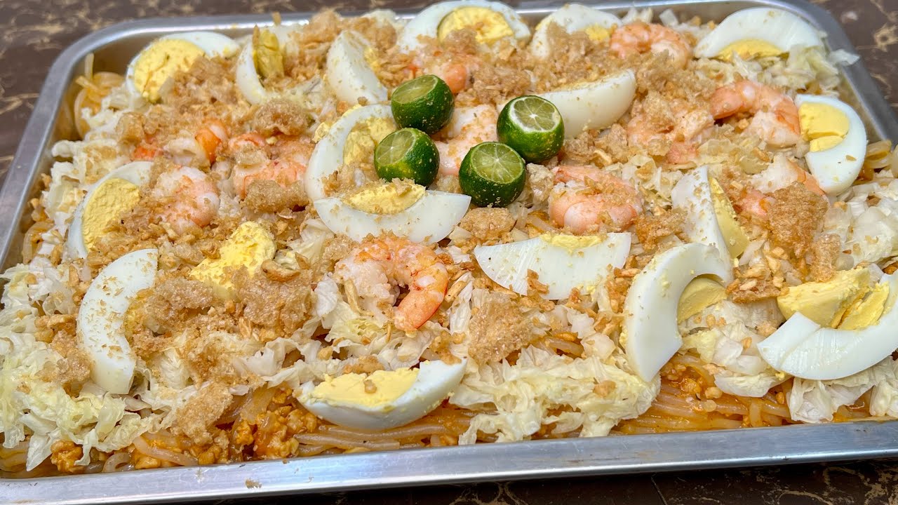 HOW TO COOK PANCIT PALABOK / MALABON - YouTube