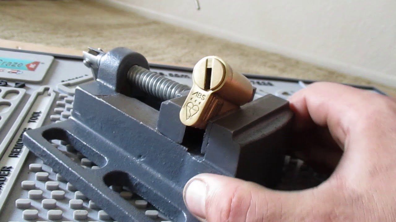 ABS 3-Star Lock With Magnetic Element Picked and Gutted - YouTube