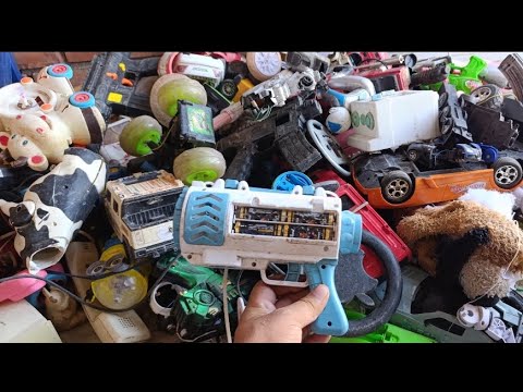 Opening a very powerful boomerang gun - YouTube