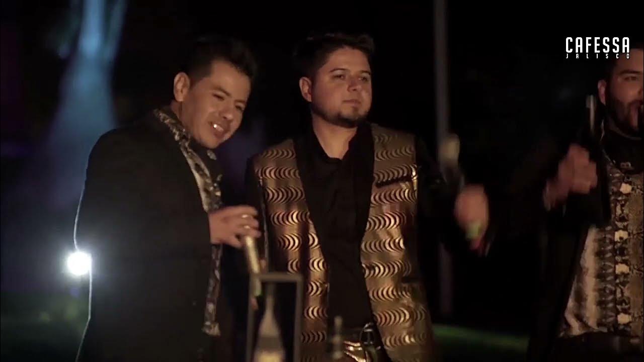 La Inolvidable ft La Imponente - Tragos De Amargo Licor (En Vivo) - YouTube Music