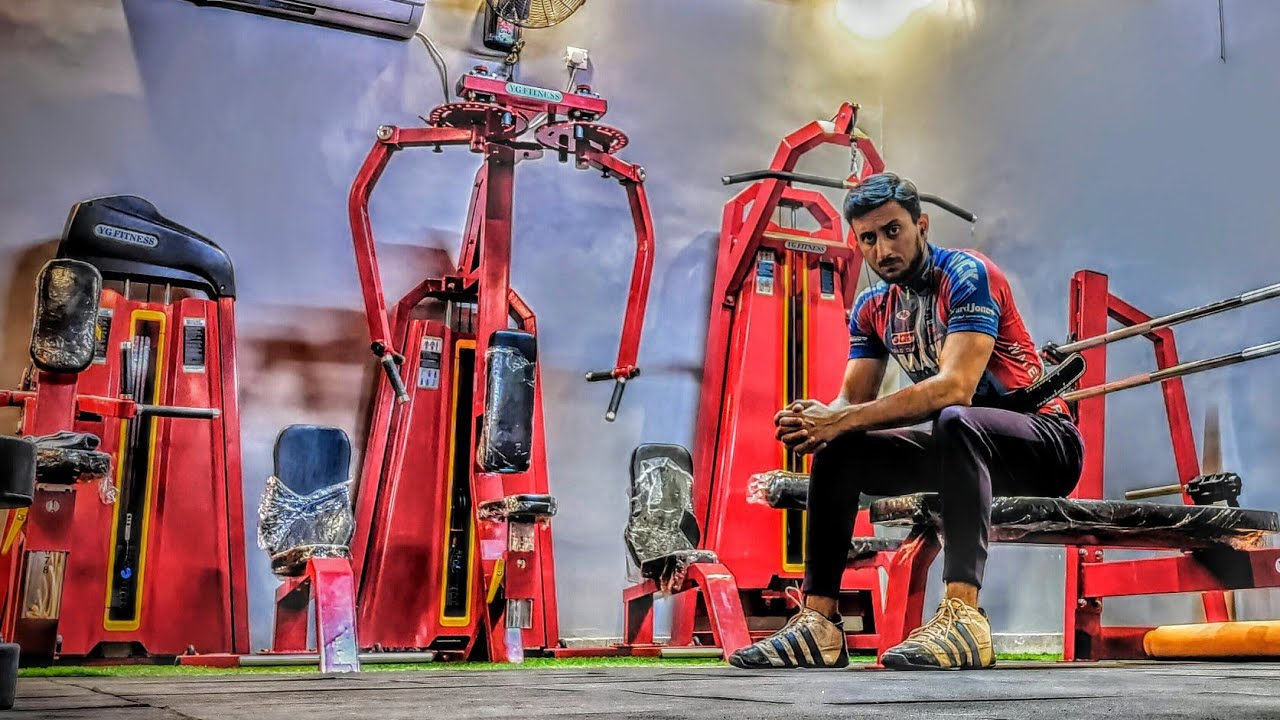 Shoulders Day! Benefits & insights @Fitness Scnz gym - YouTube