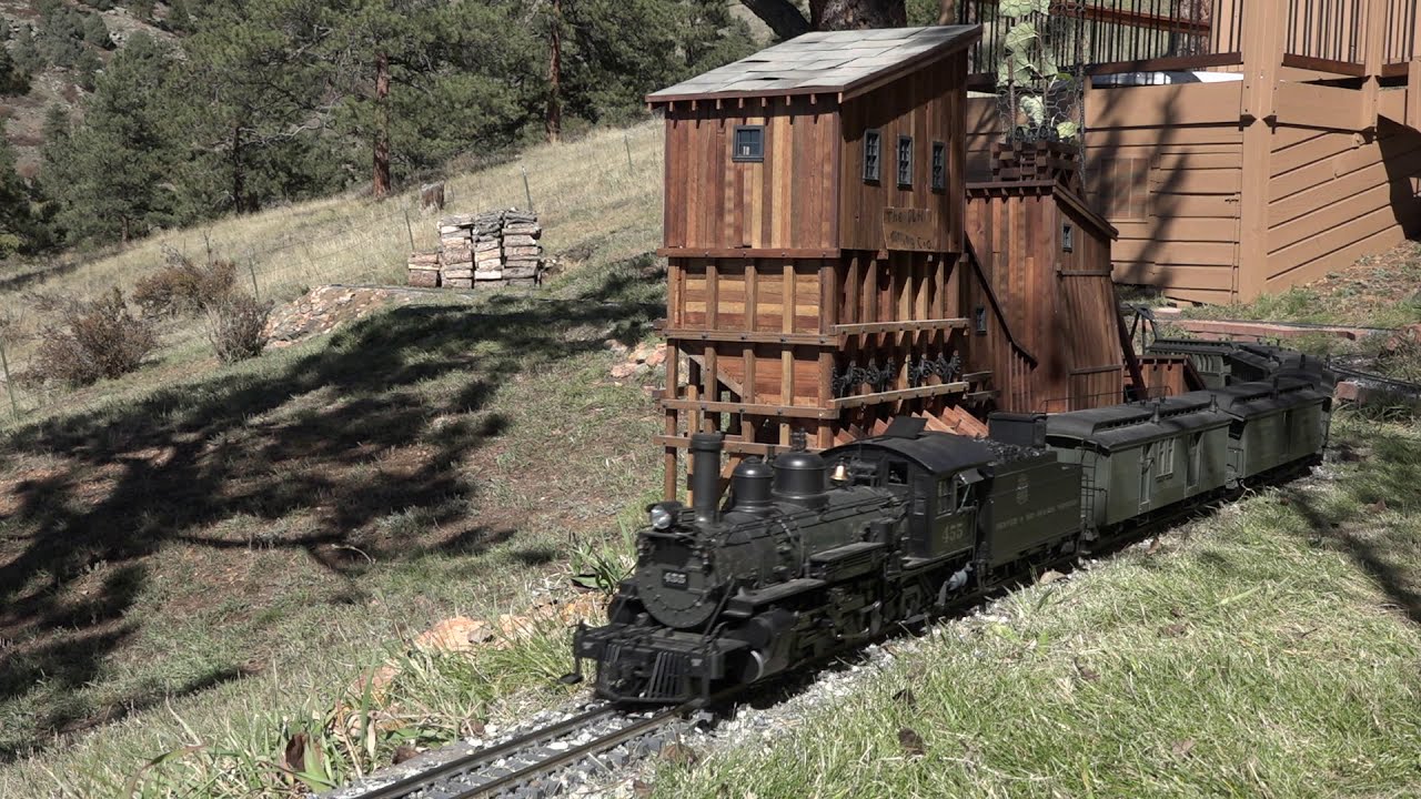 Bob Dunlap's G gauge garden railroad layout - YouTube