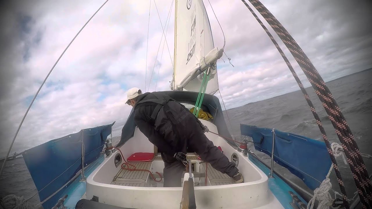 Arietta 31 - yksinpurjehdusta - YouTube